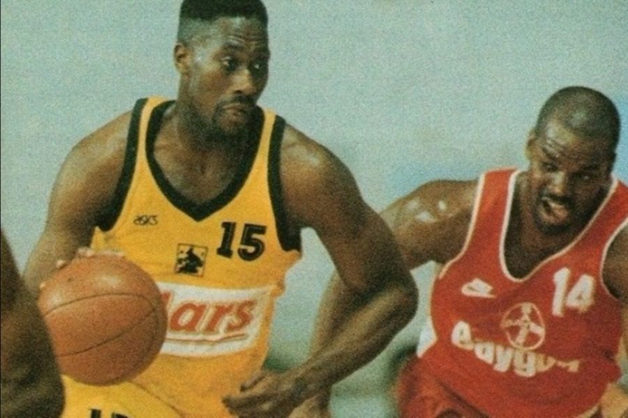 Walter Berry: Αντισυμβατικός Αλλά Πάντα Αποτελεσματικός - Debut.gr