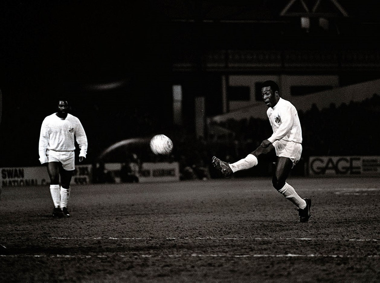 Πελέ: Ο πρώτος πραγματικός θρύλος του ποδοσφαίρου! - Debut.gr