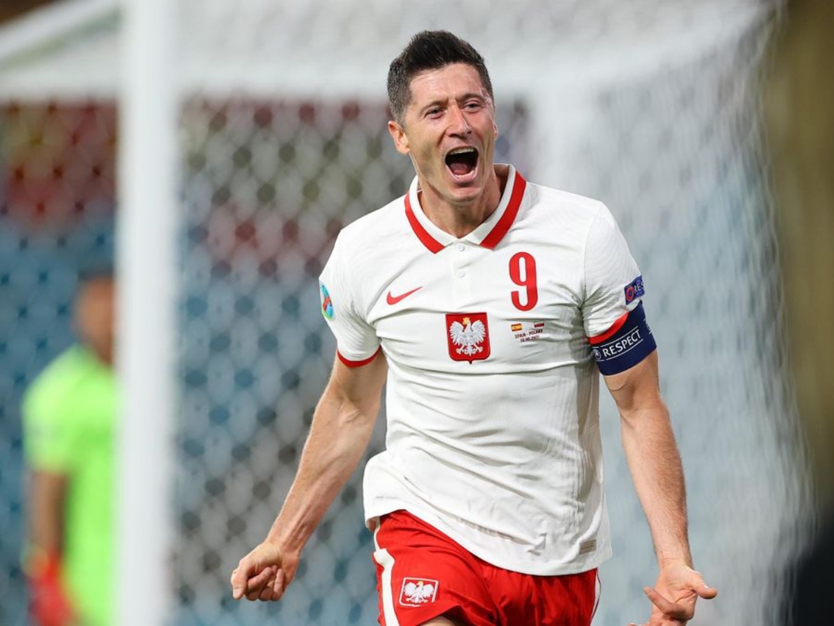 Ρόμπερτ Λεβαντόφσκι: «Πέθαναν άνθρωποι κι αυτό μας επηρέασε» - Debut.gr