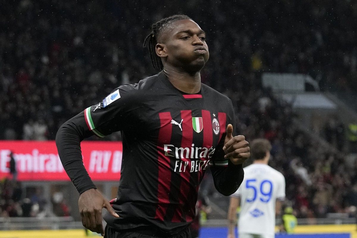 Με Λεάο στην κορυφή η Μίλαν - Debut.gr