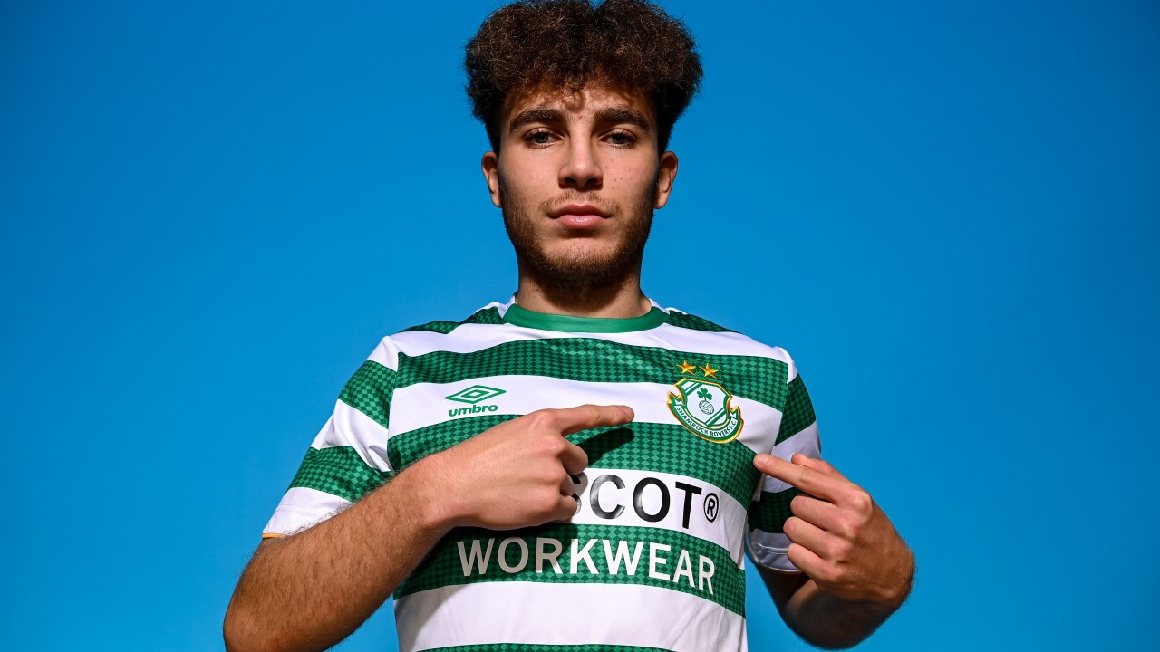 Ναζ Ραζί: Το νέο ταλέντο από την Ιρλανδία που θέλουν όλες οι μεγάλες ...