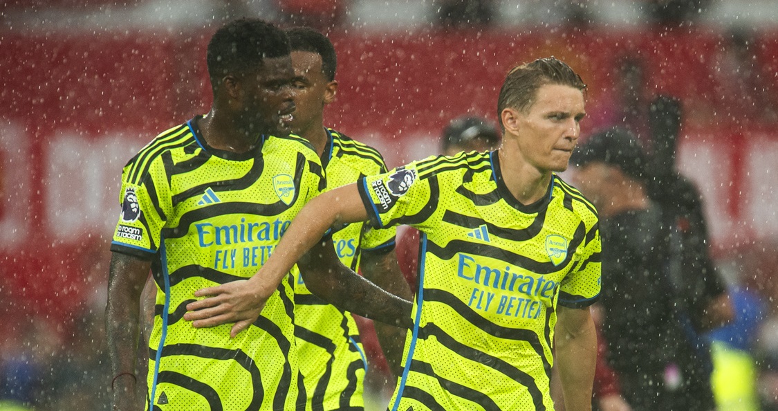 Πέρασε και από το «Ολντ Τράφορντ» η Άρσεναλ σε μια μάχη φωτιά για την ...